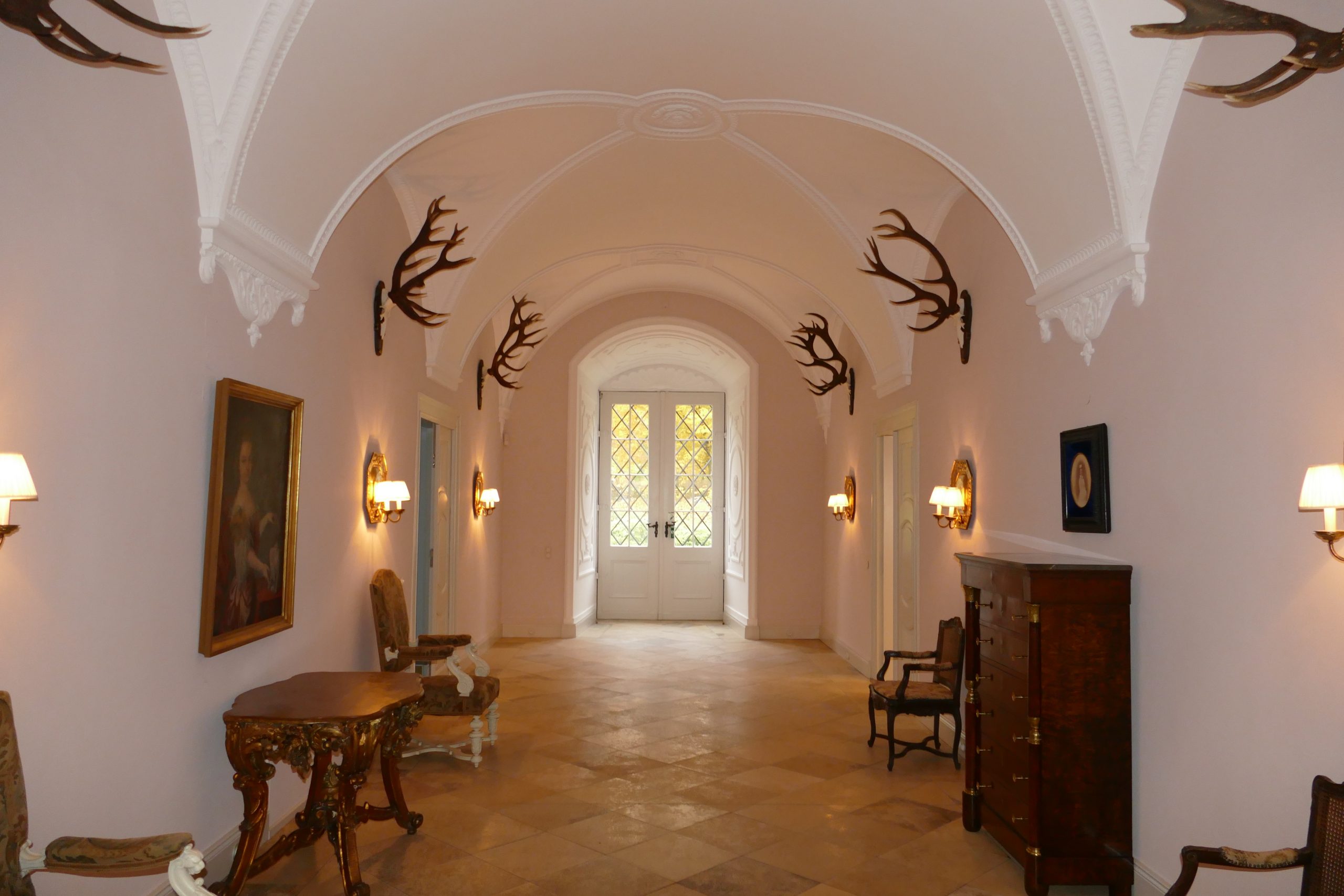 Impfaktion im Schloss - Fürst zu Oettingen-Spielberg’sche Verwaltung